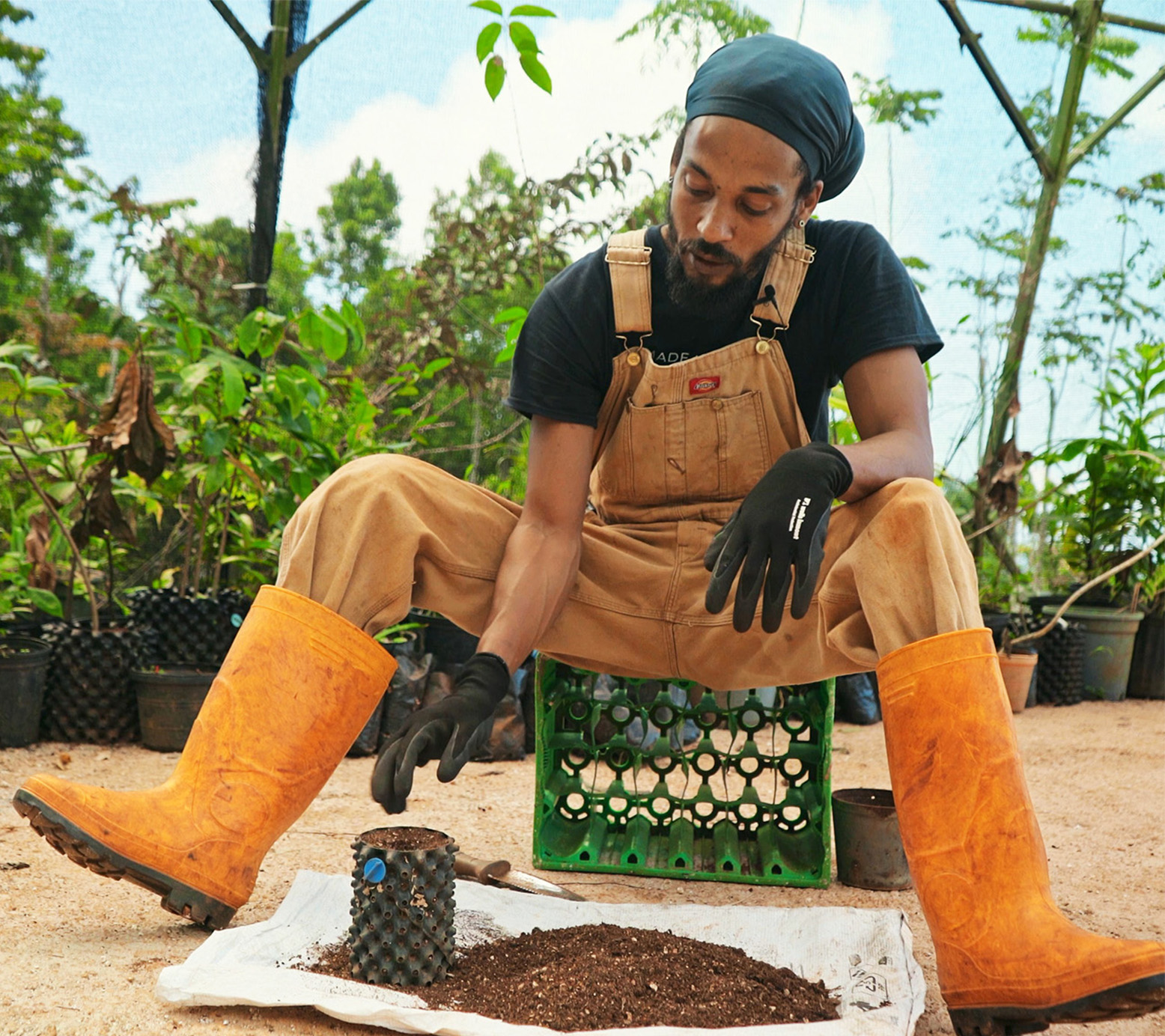 Sidney Etienne - Earthed