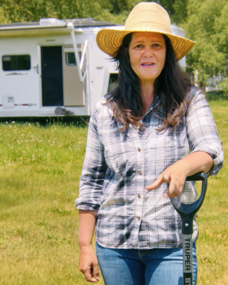 Nicole Masters • Earthed