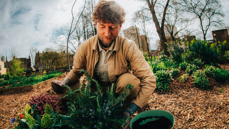 Jamie Walton • Earthed